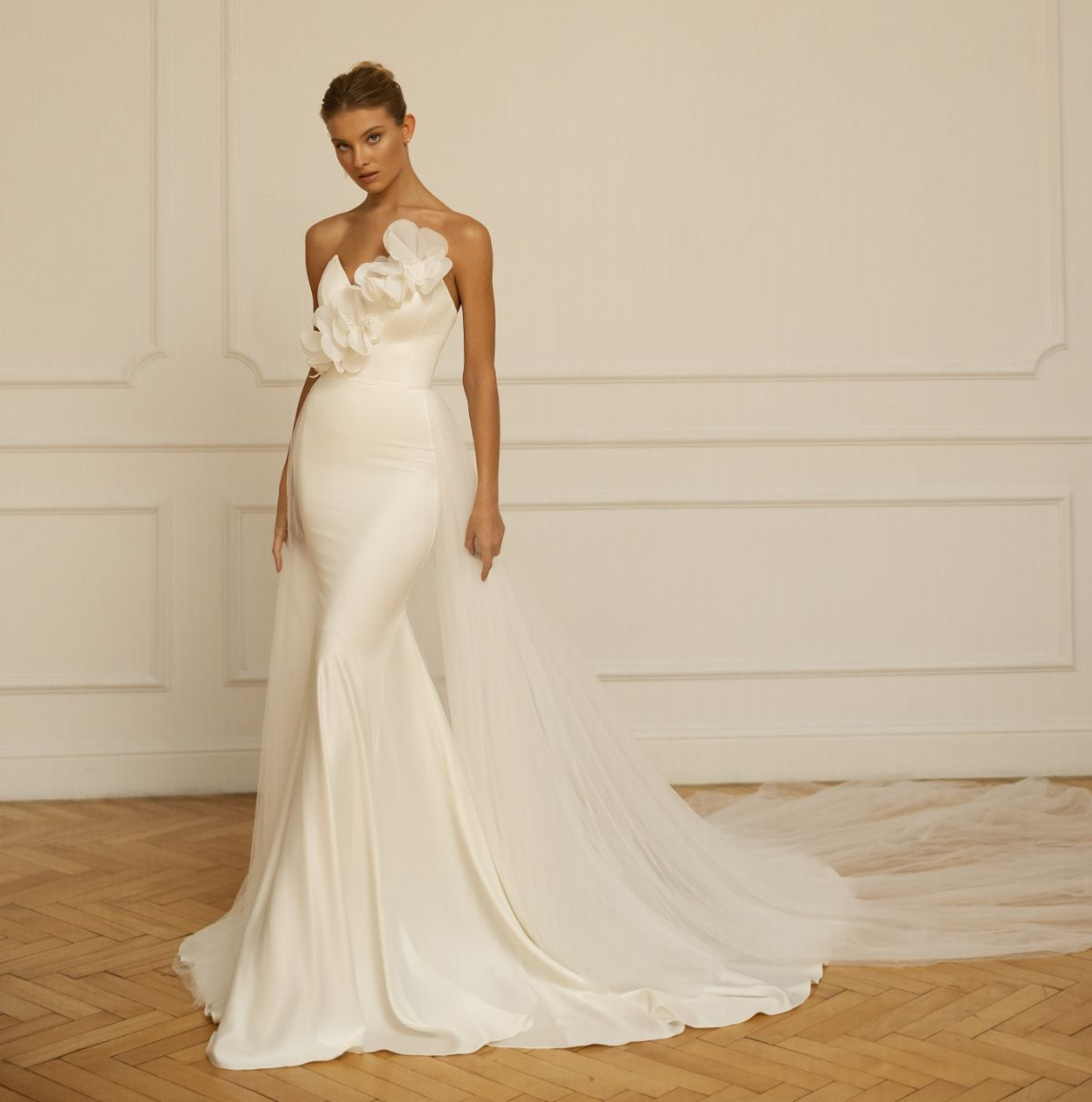 Avenue 22 Bridal