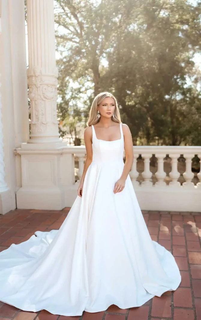 Stella York 7731 Wedding Dress | Avenue 22 Bridal Toronto