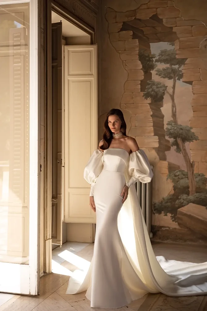 Wona Daga Wedding Dress | Avenue 22 Bridal Toronto